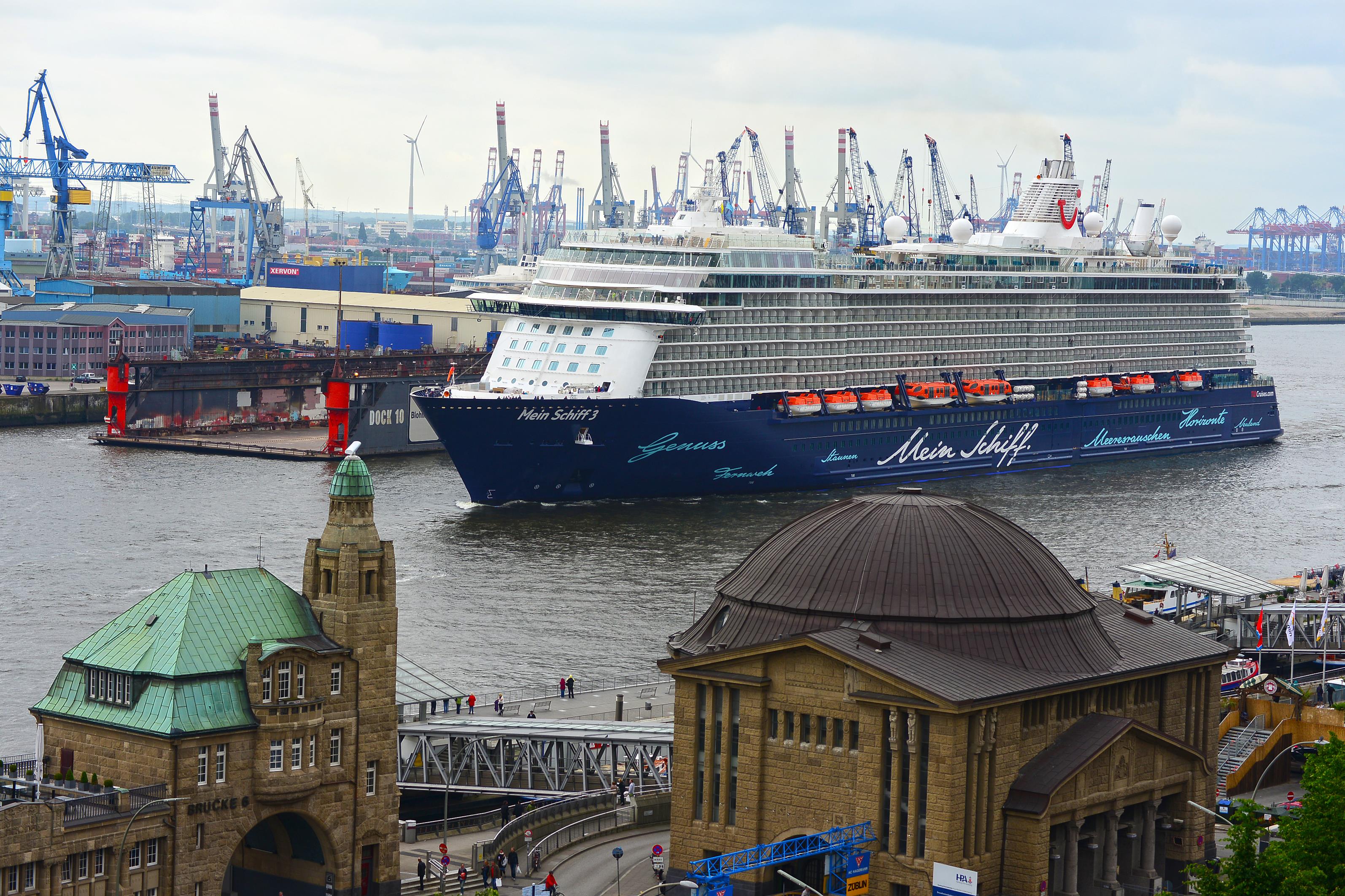 TUI Cruises: Mein Schiff 3 Erstanlauf in Hamburg TUI Cruises: Mein Schiff 3 Erstanlauf in Hamburg
